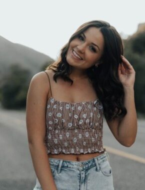 Jessica Baio (Sam and Jess) Wiki, Age, Husband, Net Worth & More