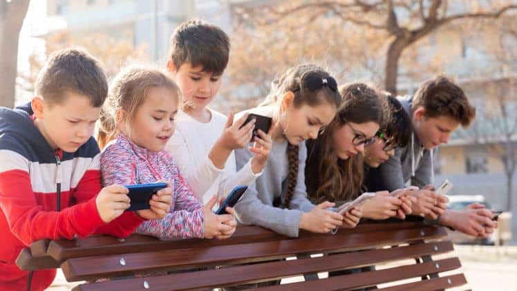 Snapchat Safety For Kids: A Parent's Guide To Navigating The Digital ...