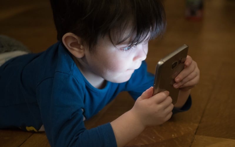 Familieabonnement: The Benefits of Choosing a Mobile Family Plan