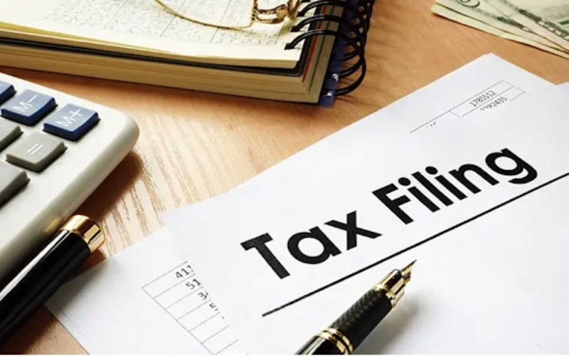 When to Seek Professional Help for Filing US Taxes Abroad